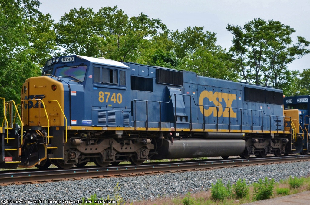 CSX 8740